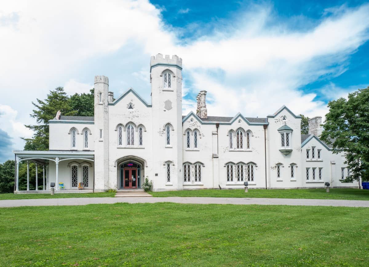 Lexington Art League Loudoun House – Louisville Photo Biennial